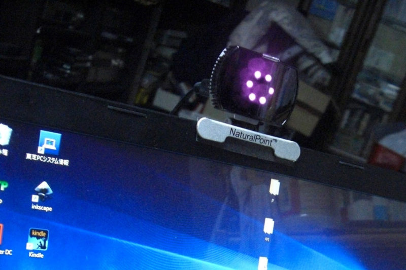 手を使わずにパソコン操作できる「SmartNav 4AT」を使ってみた | イラストレーターまたむらだいち WebSite